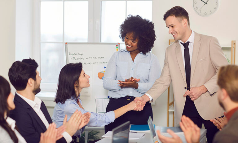 Guide To Meeting The Requirements For HOA Board Member